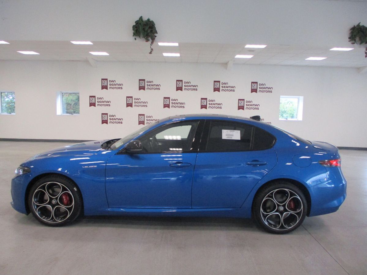 2025 Alfa Romeo Giulia 2.0 GME 280HP ATX RWD Veloc... | Jammer.ie